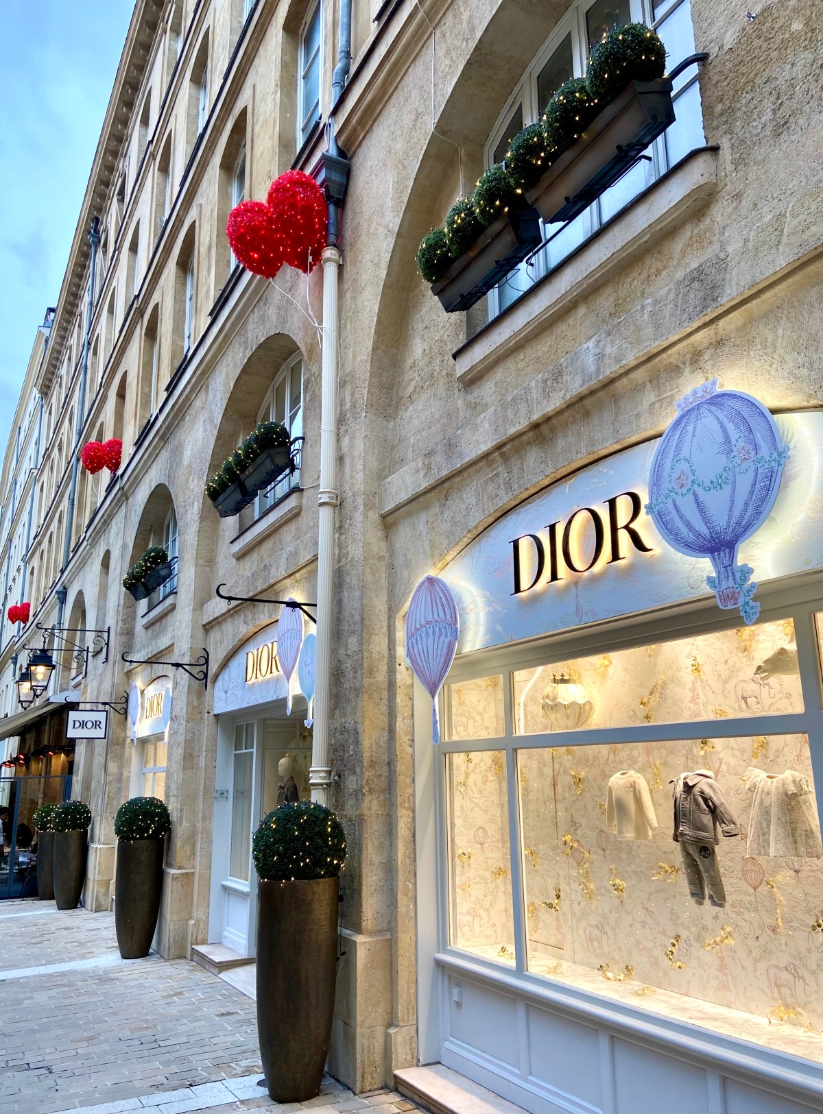 Le Village Royal, le plus luxueux des passages parisiens – Absolutelyfemme